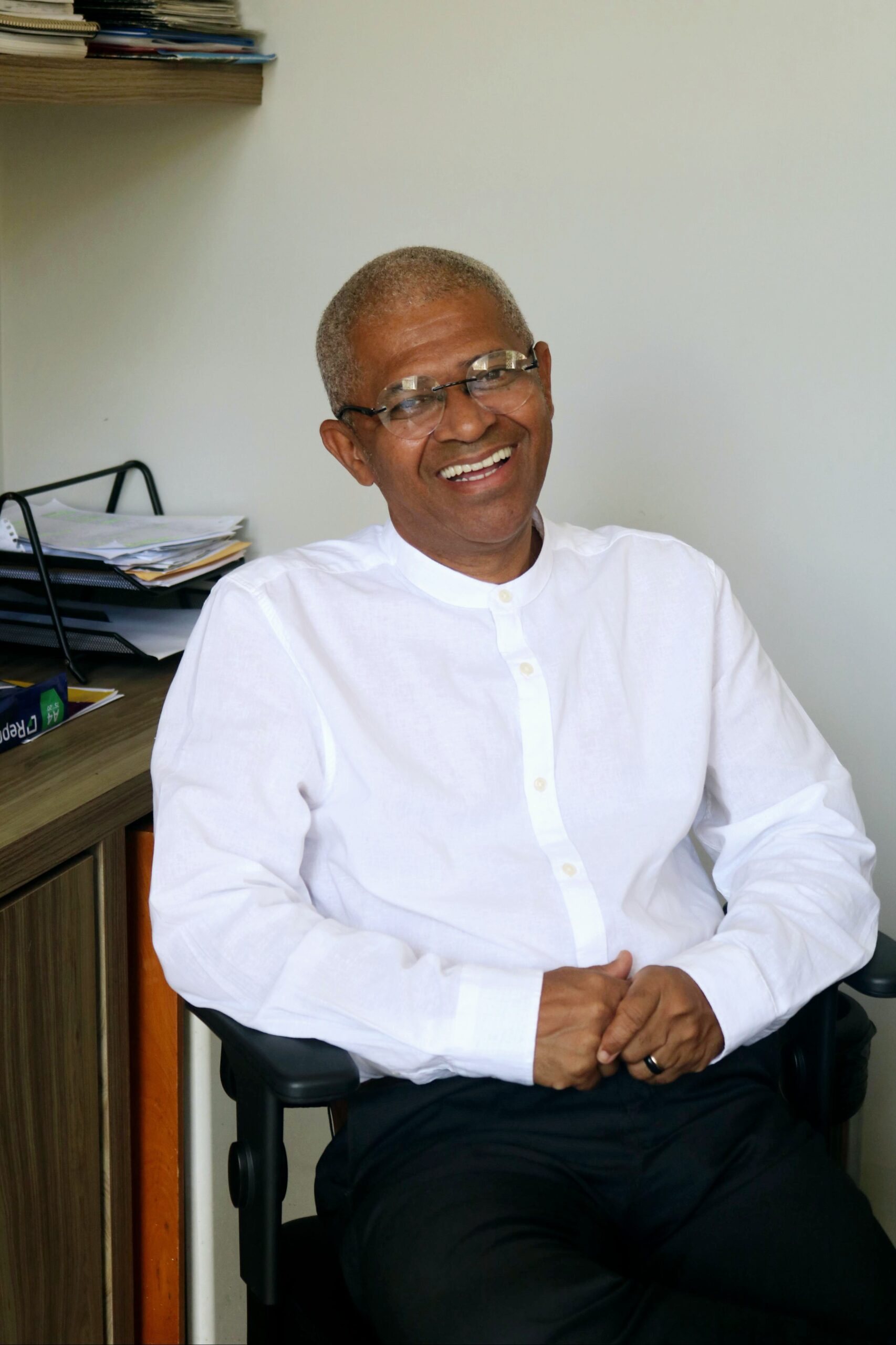 Rádio Princesa FM e Altos Papos acompanham despedida do Papa Francisco direto de Roma com Frei ...